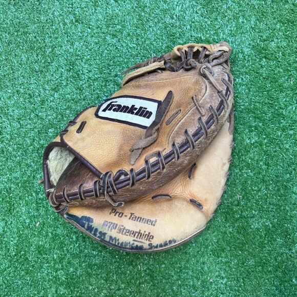 Franklin | Other | Franklin Ready To Play Steerhide Catchers Mitt 4795 ...